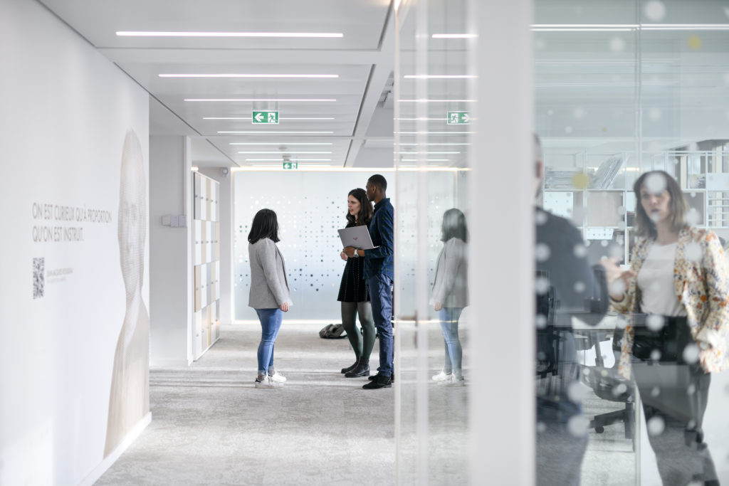 UNOWHY - Mettre le numérique à la portée de tous